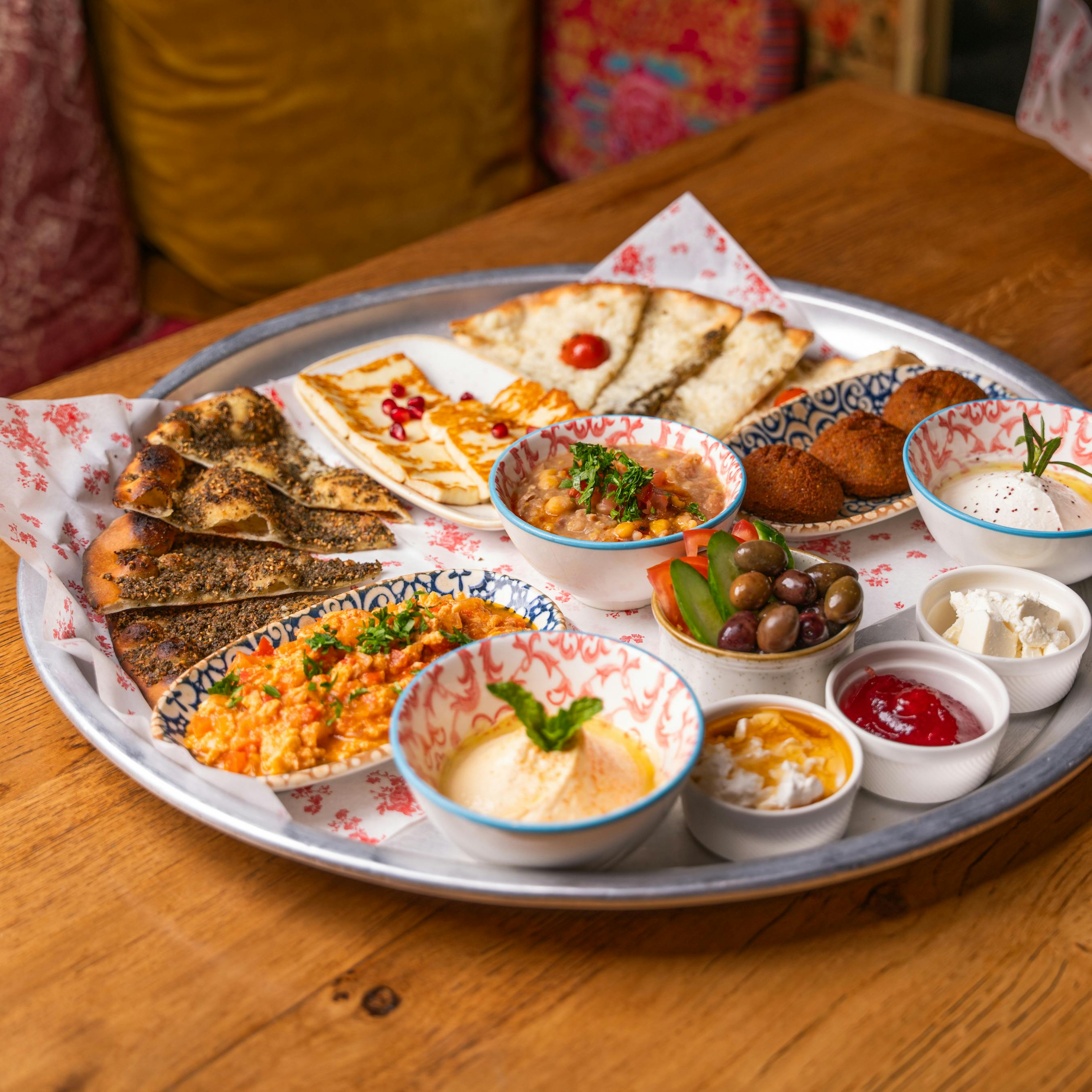 Christmas Recipe Serving Guide: An Authentic Lebanese Feast